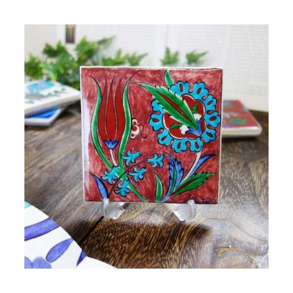 ●商品名　：手描きのクオーツタイル　　●サイズ　：10cm×10cm●産地　　：トルコ/イズニック●商品特徴：イスタンブールのモスクの内装に使われているタイルを、ほぼ同じ材質で再現しています。現在、陶器の中心はキュタフヤ地方に移っていますが...