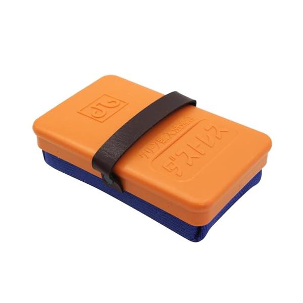 Sサイズ/-/DRF-GCR-S・パッケージ個数:1・「懐かしの黒板ふき」が、画面クリーナに変身・【特長】拭き面にはマイクロファイバーを採用し、撫でるだけでピカピカ・【仕様】のびーるストラップで画面の端から端まで拭ける・【SDGs】ペットボ...