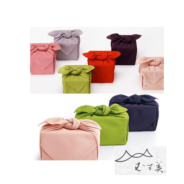 ⇒ ちりめん生地　無地（約70cm）のご紹介です！ラッピングにも使えます♪感謝を込めて“ふろしき”で贈り物 化繊の特徴を最大限に引き出した無地のふろしき。エコ化が広まっている中、今では包装資材も見直されています。●お買い物のレジ袋・エコバッ...