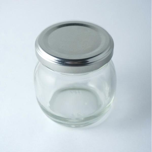 キャンドルワックスを注いでオリジナルキャンドル制作にお使い頂けるガラスジャーです。蓋は全4色（シルバー・ゴールド・マットブラック・ホワイト）からお選びいただけます。※海外製品のため、ゆがみや気泡、キズがある場合がございます。予めご了承くださ...