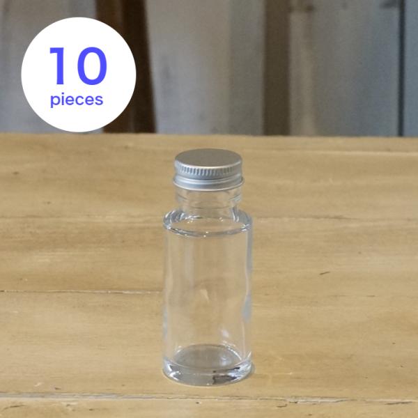 ハーバリウム用にお使いいただくのにぴったりな瓶です。入れても締め易いスクリューキャップでしっかりと密封します。■サイズ　高さ約9.56cm x 幅約3.9cm　口径約3cm■容　量　50ml(メーカー適正容量)※製造時の関係で瓶内部に歪みが...