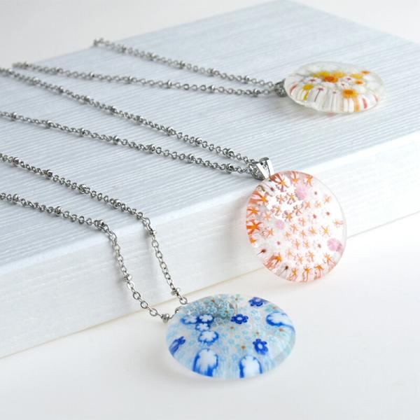 【商品詳細】◆サイズ◆ネックレスの周囲の長さ：約L420〜460mmガラスのサイズ：約φ25mm◆素材◆アジャスター（ロジウム）、カニカンS（ロジウム）、ペンダントトップパーツ（ロジウム）、無地球4mm