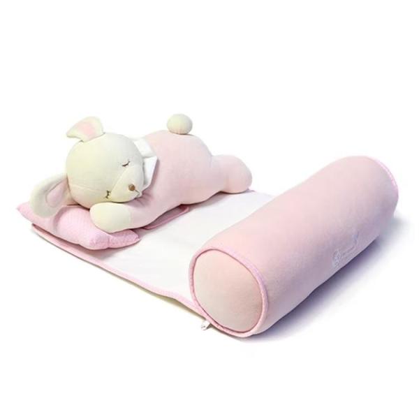 商品名：寝返り防止クッション素材：綿、ポリエステル、ベルベット枕色：ベージュ、ブルー、ピンクサイズ：約35*45*12cm※実寸は平置きサイズです。2-3CMの誤差はご了承ください。枕カバー：洗濯可、取り外し可重量：約552g生産国:中国両...