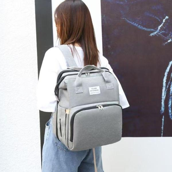 サイズ 40×31×20cm カラー ブラック・グレー・パープル・ブルー重さ 950g素材 ナイロン着用法 リュック?手提げ?雨の日でも安心優れた撥水性?サッとボトルを取り出せる保温対応ポケット?長時間背負っても疲れにくいやさしいショルダー...