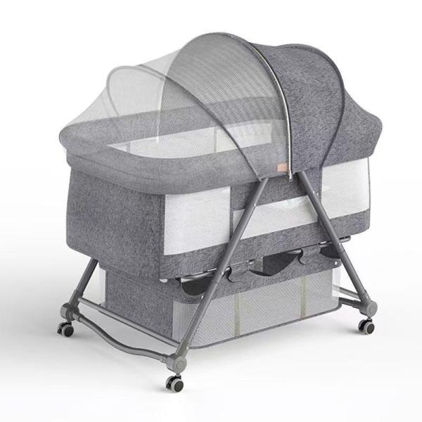 【商品仕様】セット内容：本体、マット、蚊帳、収納バスケット、収納袋。素材:アルミ合金＋綿＋メッシュ重さ:7.5kg サイズ：93×55×77cm 折りたたみ時：78×55×17cm 適用年齢：0ヶ月~24ヶ月【組立簡単 ・折りたたみ式】ツー...