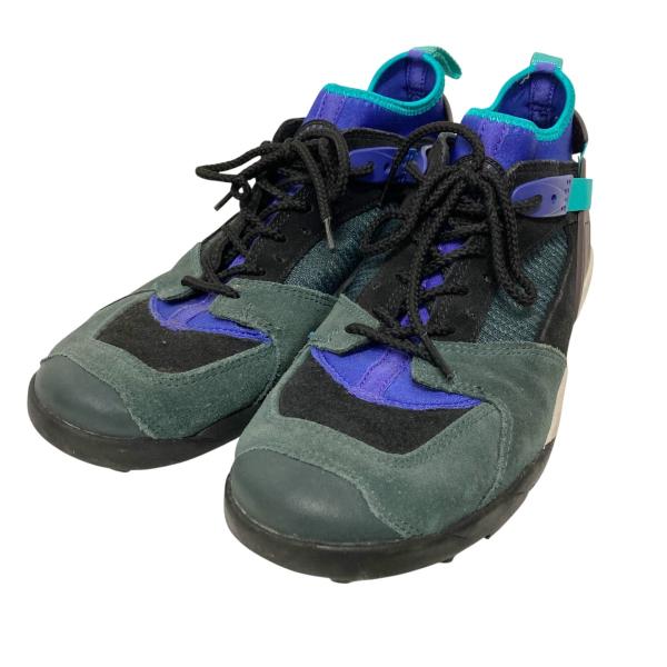 ナイキ NIKEAIR REVADERCHI スニーカー AR0479 003【ランク】「中古品・比較的綺麗な商品」【詳細説明】ナイキのAIR REVADERCHI スニーカー AR0479 003です。【M/L/U】メンズ【表記サイズ】2...