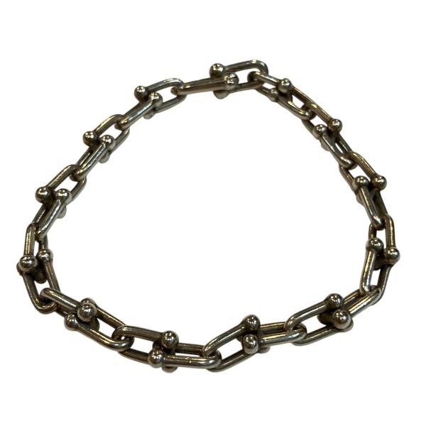 ティファニー Tiffany ＆ Co．ハードウェア スモール リンク ブレスレット【ランク】「中古品・比較的綺麗な商品」【詳細説明】ティファニーのハードウェア スモール リンク ブレスレットです。【M/L/U】メンズ【表記サイズ】-【詳細...