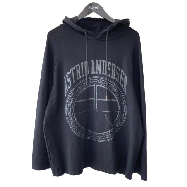 アストリッドアンダーセン Astrid Andersenプルオーバーパーカー【ランク】「中古品・汚れ、ダメージのある商品」【詳細説明】アストリッドアンダーセンのプルオーバーパーカーです。【M/L/U】メンズ【表記サイズ】S【詳細サイズ】着丈...