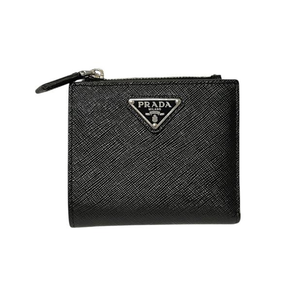 プラダ PRADAトライアングルロゴ 2つ折り財布 2ML049【ランク】「中古品・比較的綺麗な商品」【詳細説明】プラダのトライアングルロゴ 2つ折り財布 2ML049です。【M/L/U】ユニセックス【詳細サイズ】縦幅：約8．5ｃｍ横幅：約...