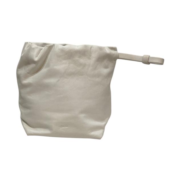 アエタ AetaKP LEATHER POUCH レザーポーチ【ランク】「中古品・比較的綺麗な商品」【詳細説明】アエタのKP LEATHER POUCH レザーポーチです。【M/L/U】レディース【詳細サイズ】縦幅：約21ｃｍ横幅：約26ｃ...