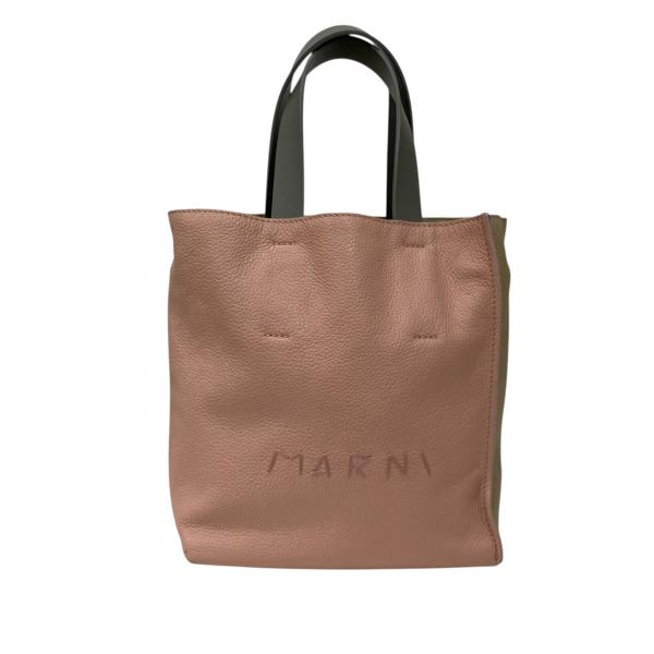 マルニ MARNIMUSEO SOFT MINI ショルダーバッグ shmp0040l3【ランク】「中古品・比較的綺麗な商品」【詳細説明】マルニのMUSEO SOFT MINI ショルダーバッグ shmp0040l3です。【M/L/U】レデ...