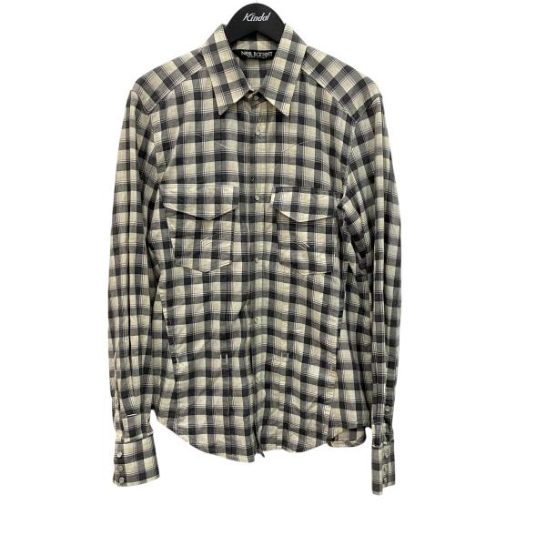 ニールバレット NEIL BARRETTチェックシャツ BDE81【ランク】「中古品・比較的綺麗な商品」【詳細説明】ニールバレットのチェックシャツ BDE81です。【M/L/U】メンズ【表記サイズ】M【詳細サイズ】着丈：約71ｃｍ肩幅：約4...