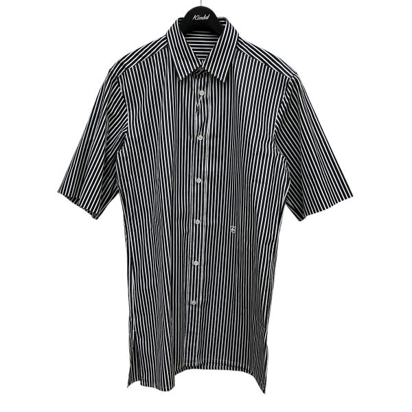 メゾンマルジェラ Maison Margiela24SS C STRIPED SHIRT ストライプ 半袖シャツ S50DR0007【ランク】「中古品・比較的綺麗な商品」【詳細説明】メゾンマルジェラの24SS C STRIPED SHIRT...