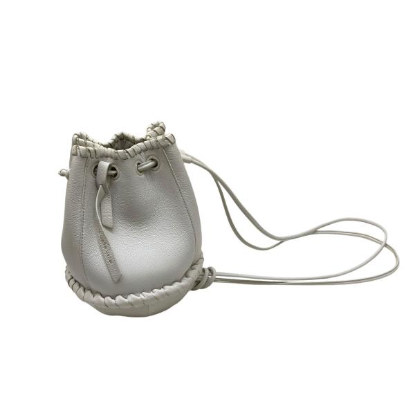 ミカデラヴァッレ mica della valle巾着ショルダーバッグ JAG-10004【ランク】「中古品・比較的綺麗な商品」【詳細説明】ミカデラヴァッレの巾着ショルダーバッグ JAG-10004です。【M/L/U】レディース【詳細サイズ...