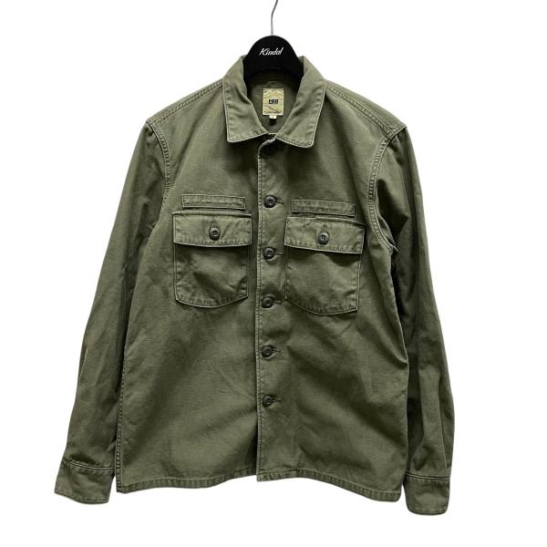 エフオービーファクトリー F．O．B FACTORYシャツジャケット F2362【ランク】「中古品・比較的綺麗な商品」【詳細説明】エフオービーファクトリーのシャツジャケット F2362です。【M/L/U】メンズ【表記サイズ】M【詳細サイズ】...