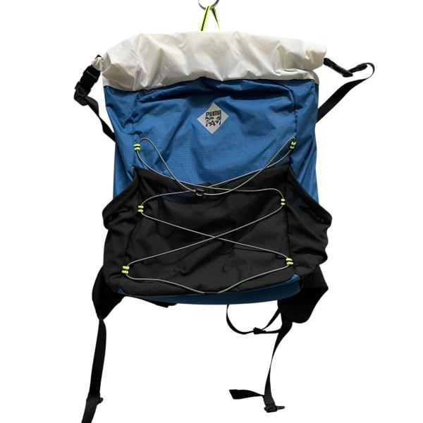 プーマ PUMA×PERKS AND MINハイキングバックパック 079261【ランク】「新古品・タグ付きや未使用に近いUSED品」【詳細説明】プーマのハイキングバックパック 079261です。【M/L/U】メンズ【詳細サイズ】縦幅：約4...