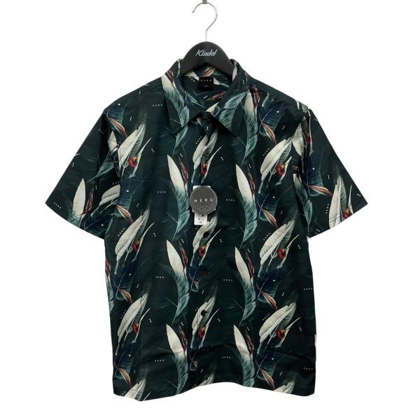 ハーグ HERG半袖シャツ U530015【ランク】「中古品・比較的綺麗な商品」【詳細説明】ハーグの半袖シャツ U530015です。【M/L/U】メンズ【表記サイズ】L【詳細サイズ】着丈：約70ｃｍ肩幅：約47ｃｍ袖丈：約24ｃｍ身幅：約5...