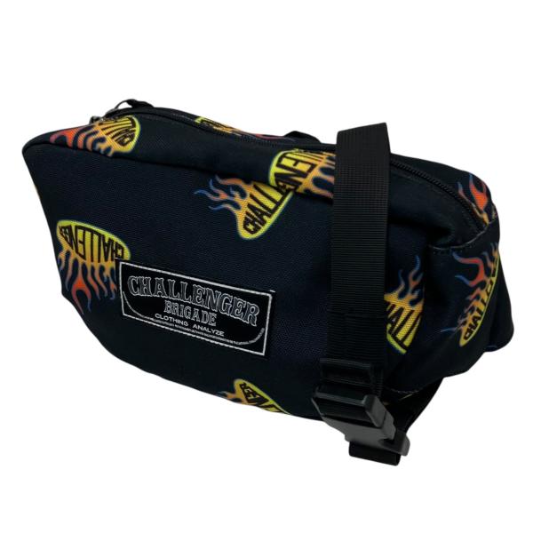 チャレンジャー CHALLENGERFIREBALL WAIST BAG ショルダーポーチ【ランク】「中古品・比較的綺麗な商品」【詳細説明】チャレンジャーのFIREBALL WAIST BAG ショルダーポーチです。【M/L/U】メンズ【詳...