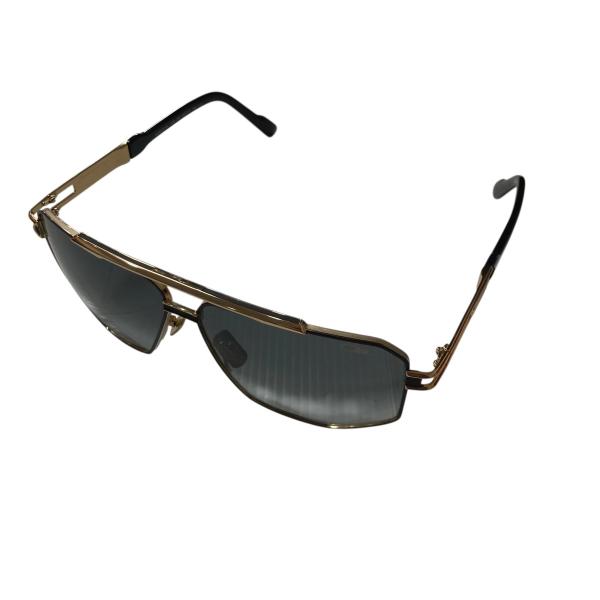 カザール CAZALサングラス 9110【ランク】「中古品・比較的綺麗な商品」【詳細説明】カザールのサングラス 9110です。【M/L/U】メンズ【表記サイズ】62□11-140【詳細サイズ】フレーム幅：約15．5ｃｍ高さ　　　：約5．5ｃ...