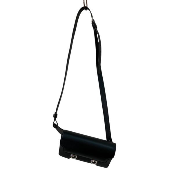 マルニ MARNITrunkaroo ショルダーバッグ MUMQ0022U0【ランク】「中古品・比較的綺麗な商品」【詳細説明】マルニのTrunkaroo ショルダーバッグ MUMQ0022U0です。【M/L/U】メンズ【表記サイズ】-【詳細...