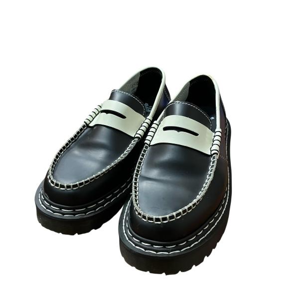 ドクターマーチン Dr．MartensPENTON DS ローファー AW006 GV03X【ランク】「中古品・比較的綺麗な商品」【詳細説明】ドクターマーチンのPENTON DS ローファー AW006 GV03Xです。【M/L/U】メンズ...