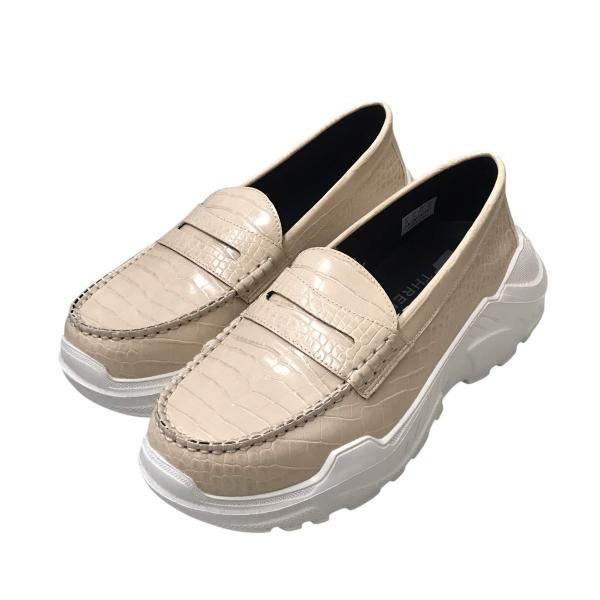 アキコアオキ akikoaoki×THREE TREASURESRegulated Gravity ローファー【ランク】「新古品・タグ付きや未使用に近いUSED品」【詳細説明】アキコアオキのRegulated Gravity ローファーです...