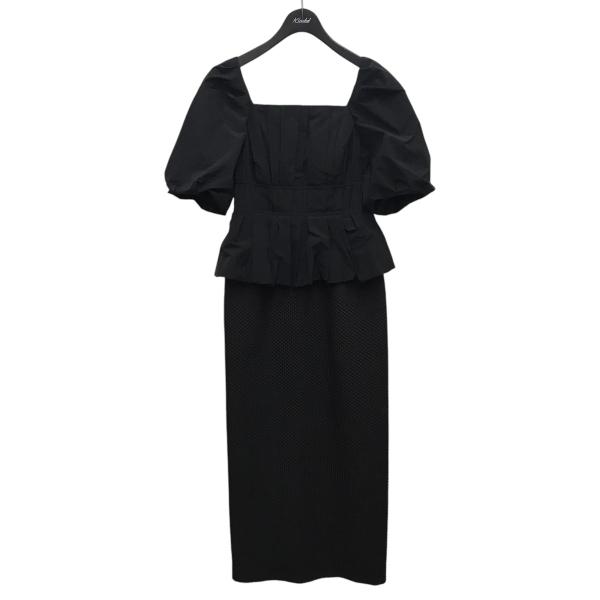 ラグナムーン LAGUNA MOON23SS LADYタックペプラムドレス 032330301101【ランク】「中古品・比較的綺麗な商品」【詳細説明】ラグナムーンの23SS LADYタックペプラムドレス 032330301101です。【M/...