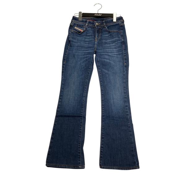 ディーゼル DIESELデニムパンツ 1969 D-EBBEY【ランク】「中古品・比較的綺麗な商品」【詳細説明】ディーゼルのデニムパンツ 1969 D-EBBEYです。【M/L/U】レディース【表記サイズ】23【詳細サイズ】ウエスト：約60...