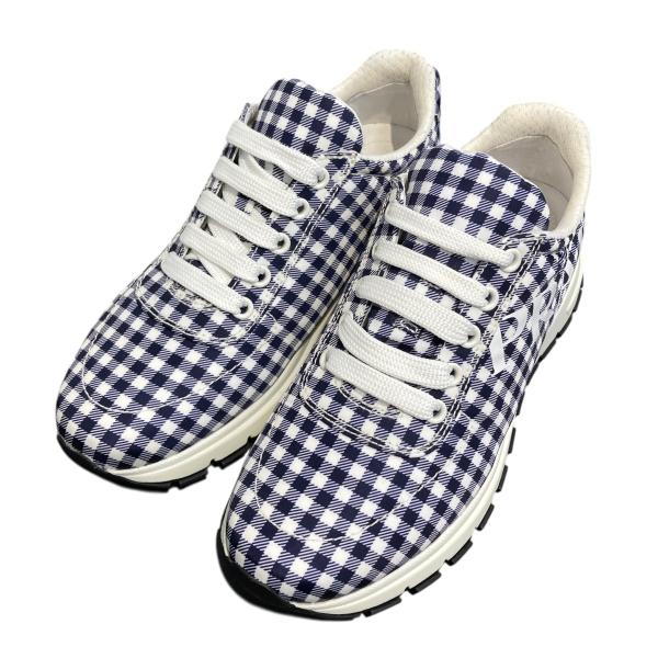 プラダ PRADAギンガムチェック スニーカー 1E552L【ランク】「新古品・タグ付きや未使用に近いUSED品」【詳細説明】プラダのギンガムチェック スニーカー 1E552Lです。【M/L/U】レディース【表記サイズ】36.5(約23.5...