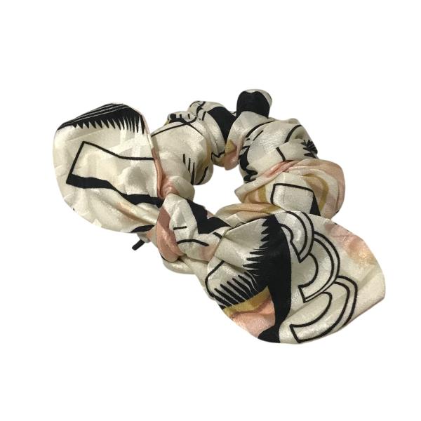 フェンディ×ヴェルサーチ FENDI×VERSACEリボンシュシュ ラッピー【ランク】「中古品・比較的綺麗な商品」【詳細説明】フェンディ×ヴェルサーチのリボンシュシュ ラッピーです。【M/L/U】レディース【詳細サイズ】縦幅：約7．5ｃｍ横...