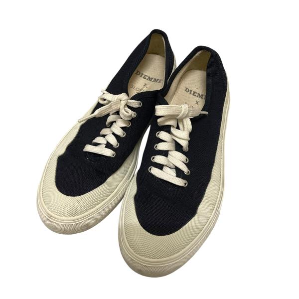 ディエッメ×スローウエア DIEMME×SLOWEARローカットスニーカー【ランク】「中古品・比較的綺麗な商品」【詳細説明】ディエッメ×スローウエアのローカットスニーカーです。【M/L/U】メンズ【表記サイズ】41【詳細サイズ】全高　　　：...