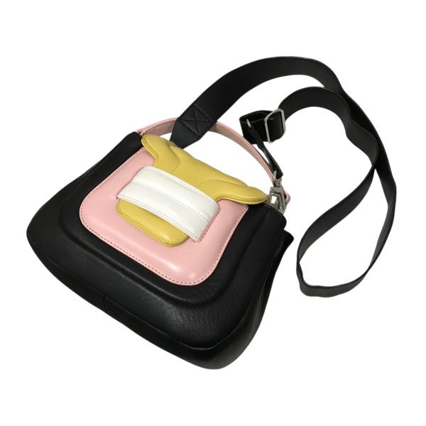 ピエールアルディ PIERRE HARDY【ALPHA PAD Hand Bag】 クロスボディバッグ【ランク】「中古品・比較的綺麗な商品」【詳細説明】ピエールアルディの【ALPHA PAD Hand Bag】 クロスボディバッグです。【M...