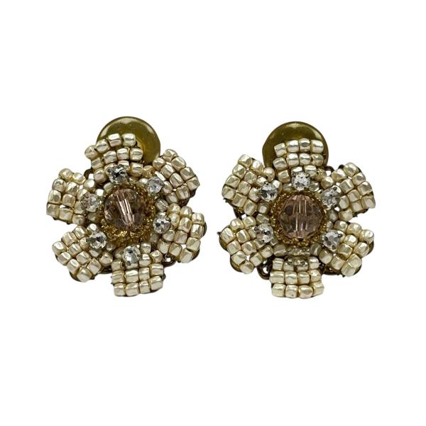 ミリアムハスケル MIRIAM HASKELLビーズフラワーイヤリング【ランク】「中古品・比較的綺麗な商品」【詳細説明】ミリアムハスケルのビーズフラワーイヤリングです。【M/L/U】レディース【詳細サイズ】縦幅：約2．0ｃｍ横幅：約2．0ｃ...