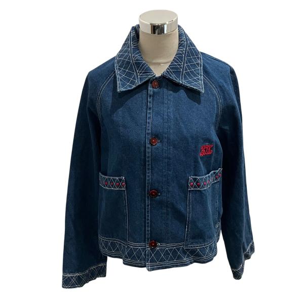 ボーディ BODEデニム刺繍ジャケット【ランク】「中古品・比較的綺麗な商品」【詳細説明】ボーディのデニム刺繍ジャケットです。【M/L/U】レディース【表記サイズ】XS【詳細サイズ】着丈：約62ｃｍ裄丈：約80ｃｍ身幅：約57ｃｍ裾幅：約55...