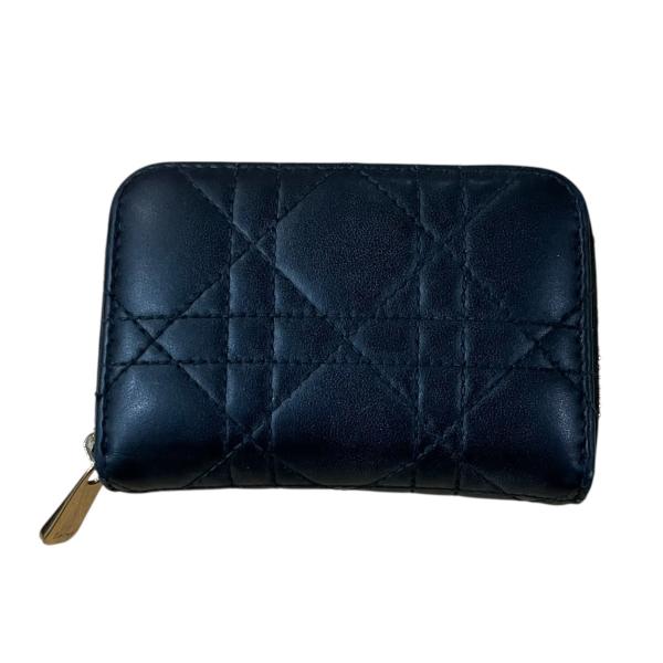 クリスチャンディオール Christian DiorLADY DIOR ミニウォレット 二つ折り財布【ランク】「中古品・汚れ、ダメージのある商品」【詳細説明】クリスチャンディオールのLADY DIOR ミニウォレット 二つ折り財布です。【M...