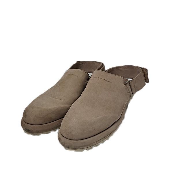 ジャックムス JACQUEMUSバックストラップサンダル【ランク】「中古品・汚れ、ダメージのある商品」【詳細説明】ジャックムスのバックストラップサンダルです。【M/L/U】メンズ【表記サイズ】41【詳細サイズ】全高　　　：約11ｃｍソール全...