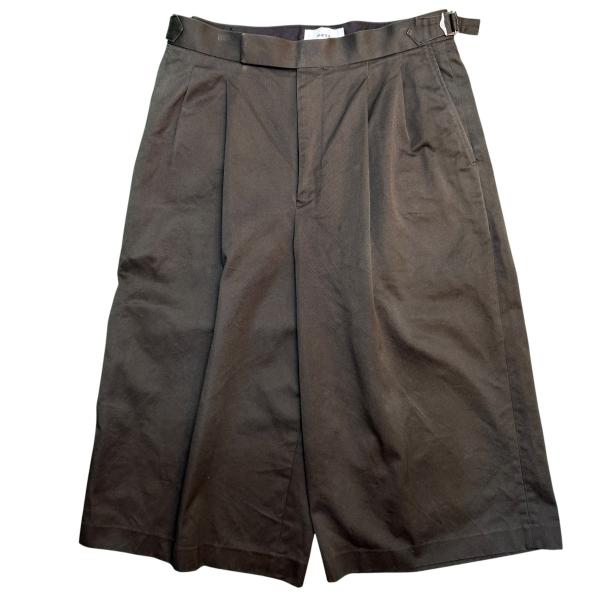 マーカ MARKA25SS／ TWO TUCK CROPPED TROUSERS ／2タッククロップトラウザーショートパンツ M25B05PT01E【ランク】「中古品・比較的綺麗な商品」【詳細説明】マーカの25SS／ TWO TUCK CR...
