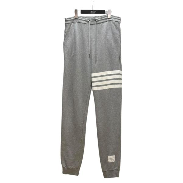 トム・ブラウン Thom Browneスウェットパンツ MJQ008H-00535068【ランク】「中古品・比較的綺麗な商品」【詳細説明】トム・ブラウンのスウェットパンツ MJQ008H-00535068です。【M/L/U】メンズ【表記サイ...