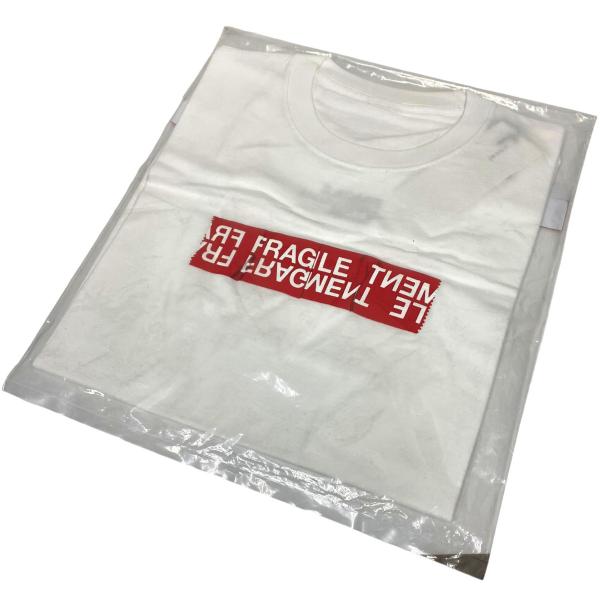サカイ フラグメントデザイン 藤原ヒロシ sacai×Fragment Design(Hiroshi Fujiwara)19SS FRAGILE T-SHIRTロゴTシャツ【ランク】「新古品・タグ付きや未使用に近いUSED品」【詳細説明】サ...