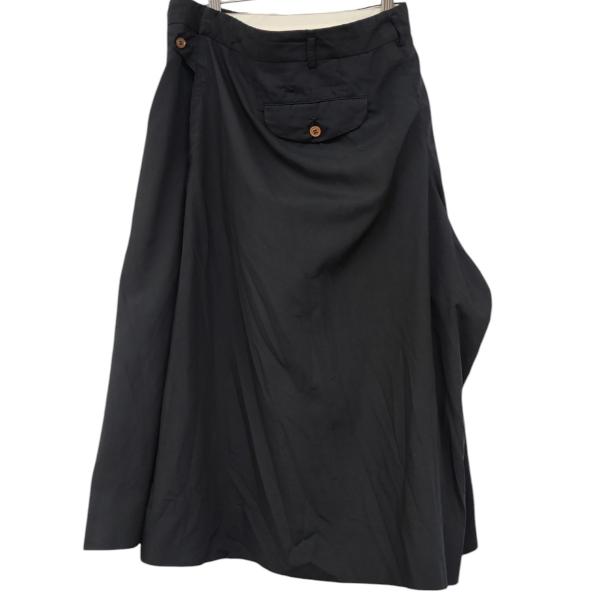 コムデギャルソン COMME des GARCONSポリ縮絨変形ラップスカート ラップスカート GB-S035【ランク】「中古品・比較的綺麗な商品」【詳細説明】コムデギャルソンのポリ縮絨変形ラップスカート ラップスカート GB-S035です...