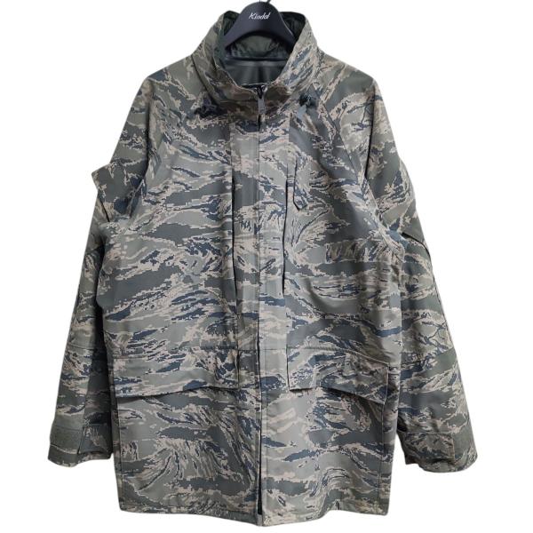 ユーエスアーミー US ARMYAPECS ゴアテックス デジタル タイガーカモ 迷彩 ジャケット LARGE LONG【ランク】「中古品・比較的綺麗な商品」【詳細説明】ユーエスアーミーのAPECS ゴアテックス デジタル タイガーカモ 迷...