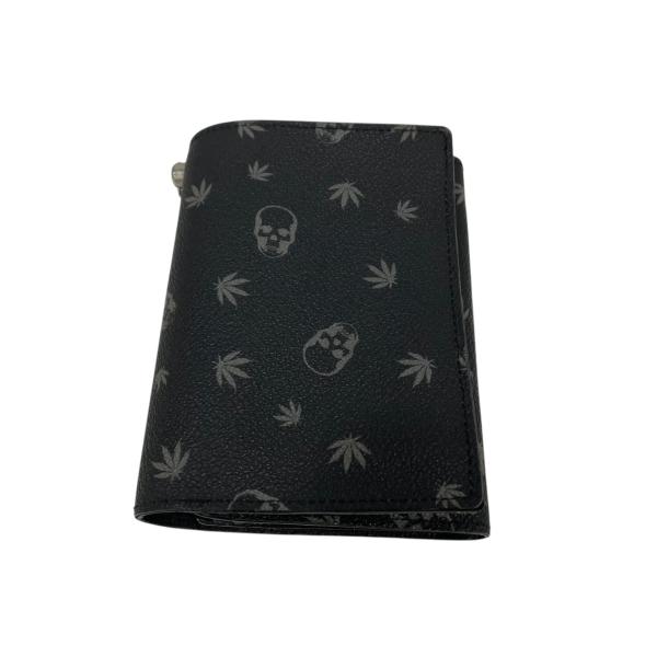 ルシアンペラフィネ lucien pellat-finet2つ折り財布【ランク】「中古品・比較的綺麗な商品」【詳細説明】ルシアンペラフィネの2つ折り財布です。【M/L/U】ユニセックス【詳細サイズ】縦幅：約9．5ｃｍ横幅：約12．5ｃｍ【付...