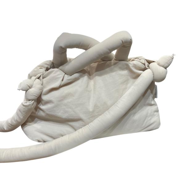 オレンド バックパック OLEND BACKPACKSショルダーバッグ【ランク】「中古品・汚れ、ダメージのある商品」【詳細説明】オレンド バックパックのショルダーバッグです。【M/L/U】レディース【詳細サイズ】縦幅：約18ｃｍ横幅：約30...