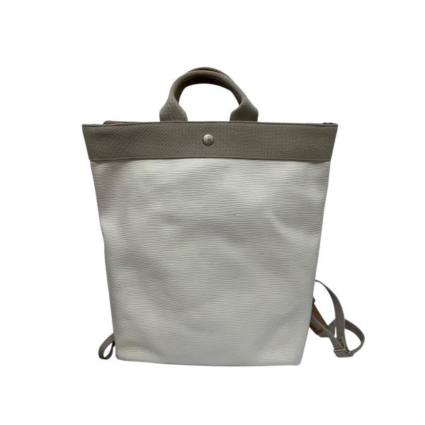 ブレス トプカピ Breath TOPKAPIRIPPLE リュック【ランク】「中古品・比較的綺麗な商品」【詳細説明】ブレス トプカピのRIPPLE リュックです。【M/L/U】レディース【表記サイズ】ONESIZE【詳細サイズ】縦幅：約3...