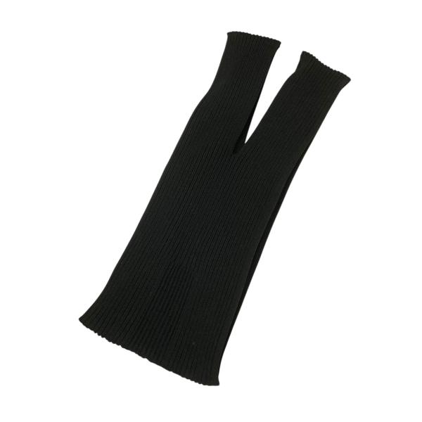 シーエフシーエル CFCLNOTCHED RIB BAG ニットハンドバッグ CF005AG022【ランク】「中古品・比較的綺麗な商品」【詳細説明】シーエフシーエルのNOTCHED RIB BAG ニットハンドバッグ CF005AG022で...