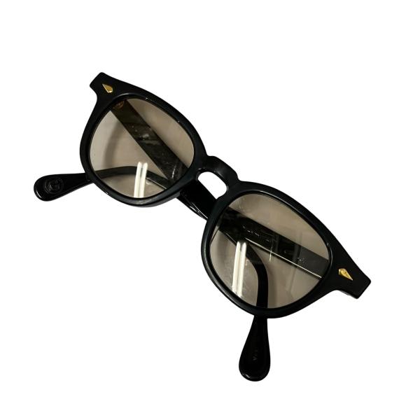 ジュリアスタートオプティカル JULIUS TART OPTICALAR サングラス【ランク】「中古品・比較的綺麗な商品」【詳細説明】ジュリアスタートオプティカルのAR サングラスです。【M/L/U】メンズ【表記サイズ】表記無し【詳細サイズ...