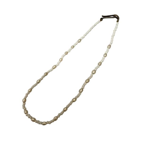 ドウ Dough．ビーズパール ネックレス【ランク】「中古品・比較的綺麗な商品」【詳細説明】ドウのビーズパール ネックレス です。【M/L/U】レディース【詳細サイズ】全長　　：約40．3ｃｍトップ縦：約0．3ｃｍトップ横：約0．5ｃｍ【付...