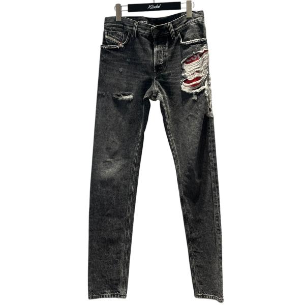 ディーゼル DIESEL1995 D-Sark  デニムパンツ 007S1【ランク】「中古品・比較的綺麗な商品」【詳細説明】ディーゼルの1995 D-Sark  デニムパンツ 007S1です。【M/L/U】メンズ【表記サイズ】W28【詳細サ...