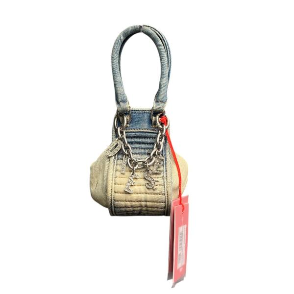 ディーゼル DIESELソラライズドデニムチャームドハンドバッグ ハンドバッグ D-VINA-XXS【ランク】「新古品・タグ付きや未使用に近いUSED品」【詳細説明】ディーゼルのソラライズドデニムチャームドハンドバッグ ハンドバッグ D-V...