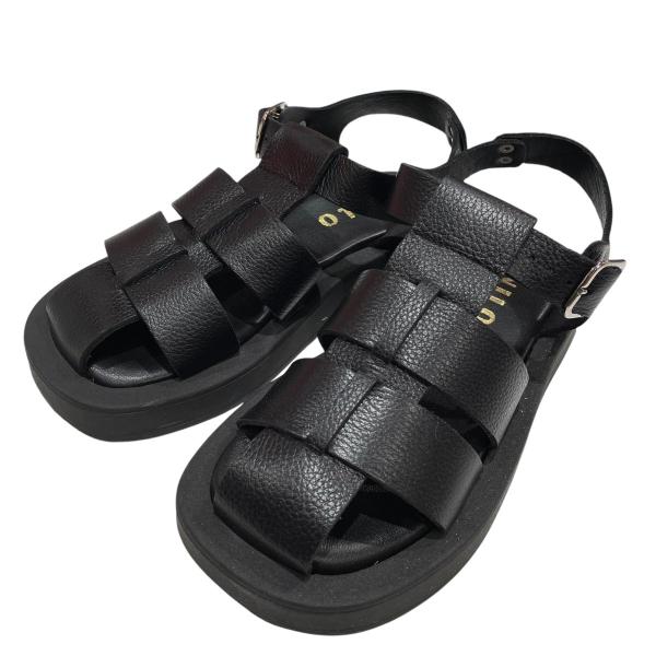 ヴィニーロ VINILOグルカサンダル 7366324【ランク】「中古品・比較的綺麗な商品」【詳細説明】ヴィニーロのグルカサンダル 7366324です。【M/L/U】レディース【表記サイズ】36【詳細サイズ】全高　　　：約10ｃｍソール全長...